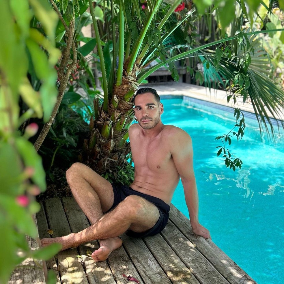 Amiga de Ralf Schumacher, cantora detalha 'jornada de autodescoberta' do piloto até revelar ...