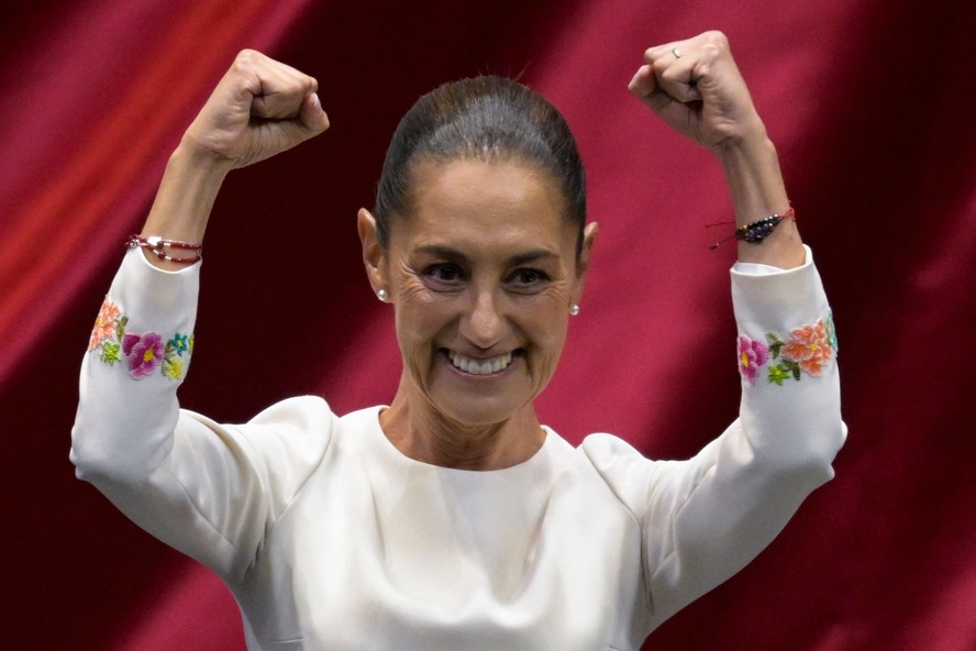 Claudia Sheinbaum toma posse no México: 'É tempo de mulheres... e é ...