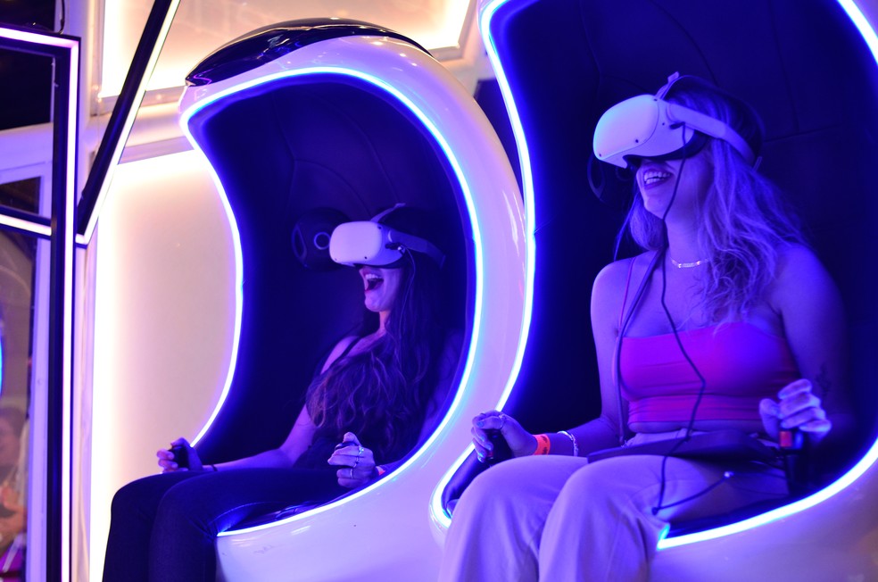 Público pode atender Big Fone e visitar cenários de novelas e programas no Globo Experience (GEX ...