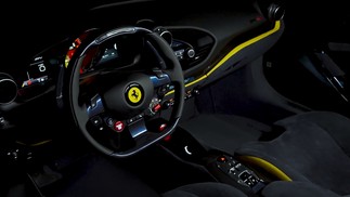 Cliente 'super-rico' compra Ferrari única no mundo; veja imagens
