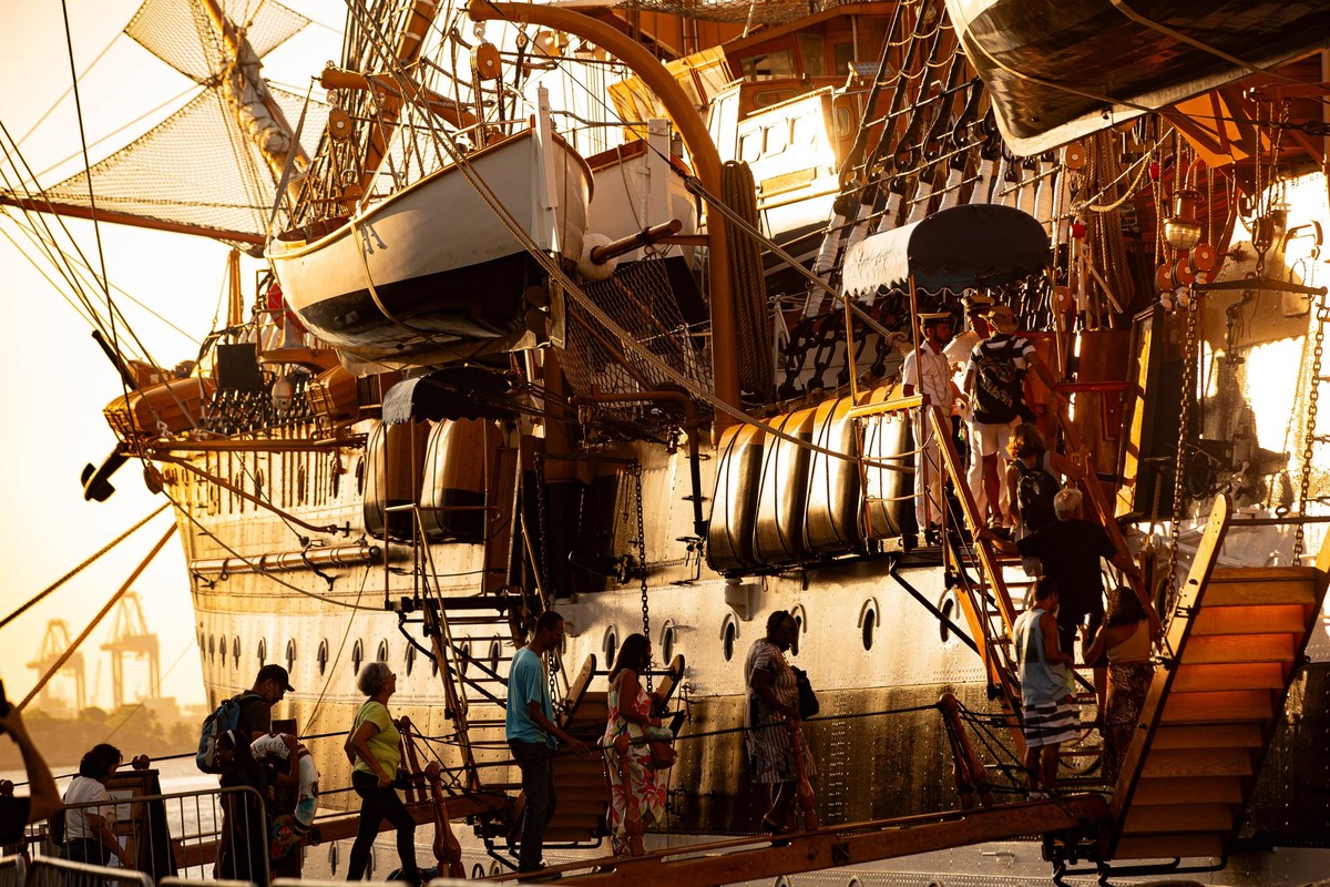 Visitamos o ‘navio mais bonito do mundo’, aberto aos cariocas até ...