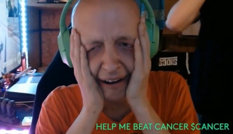 Streamer com câncer terminal perde US$ 31 mil em golpe ao vivo, mas ...