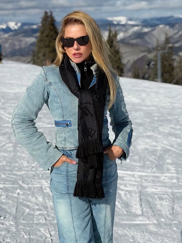 Luxo na neve: Deborah Secco ostenta bolsa avaliada em R$ 35 mil em ...