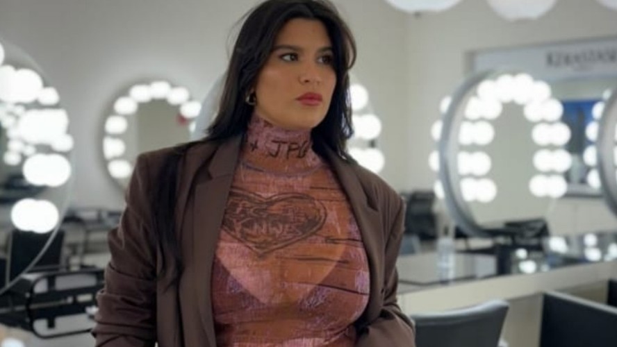 Giulia Costa usa look com lingerie à mostra e desabafa sobre autoestima ...
