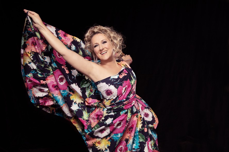 Soprano Diana Damrau canta alegria e 'os bons exemplos' em São Paulo