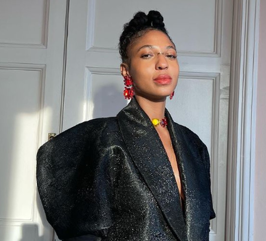 Filha de Mano Brown, Ayomi Domenica faz oficina de atores na Globo