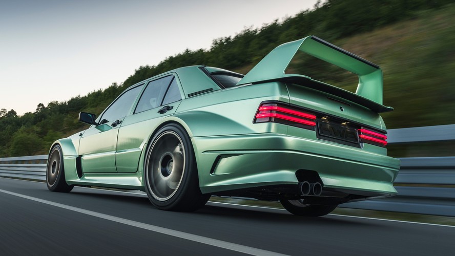 Parece um Mercedes, mas não é: o HWA Evo renasce das pistas e mistura ...