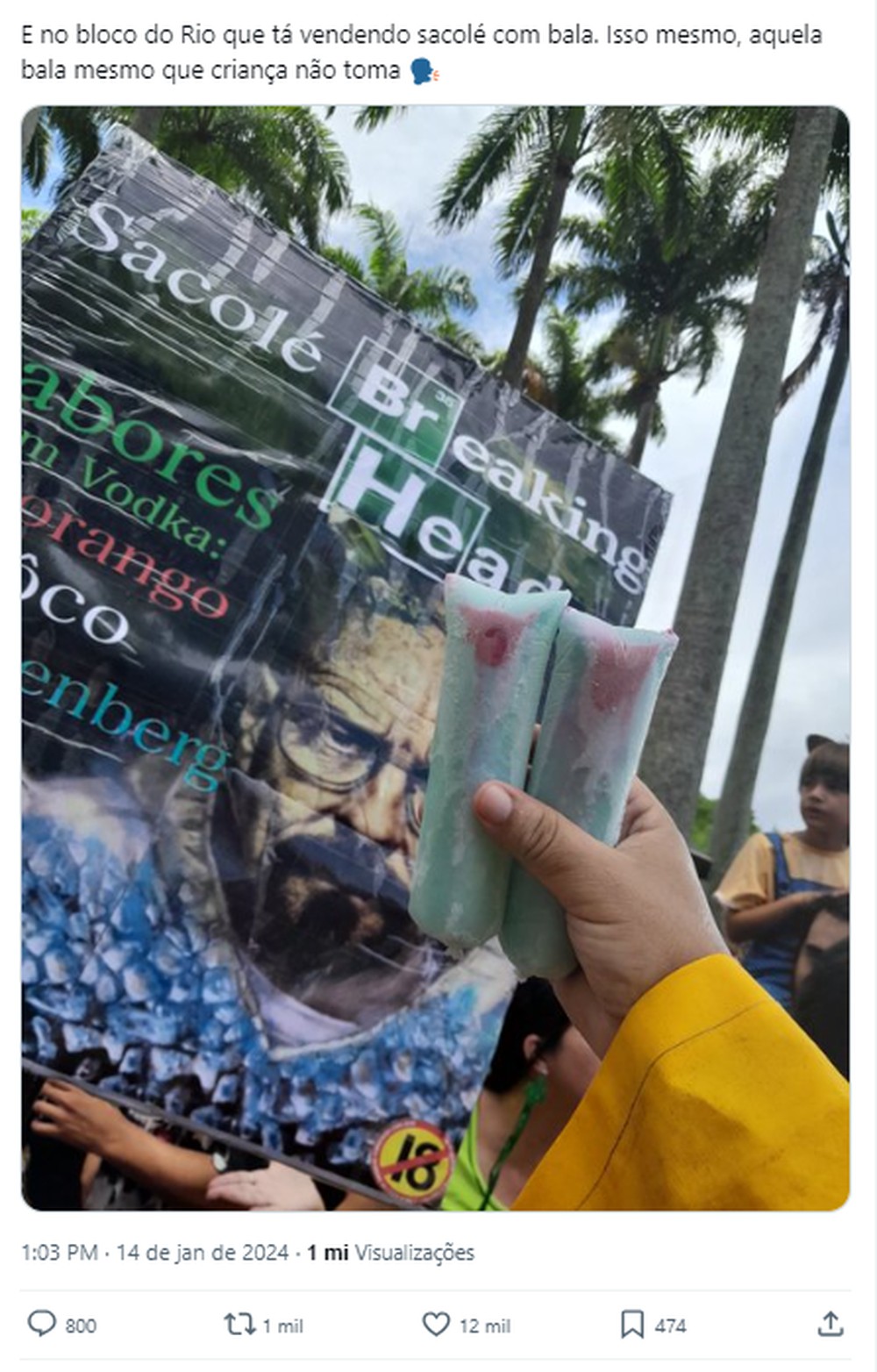 'Breaking Head': venda de sacolé com bala viraliza no carnaval carioca