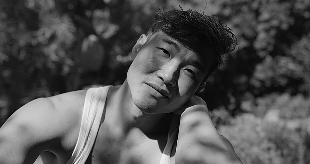 Atores asiáticos interpretam o herói romântico que Hollywood mantinha longe deles: 'Desejáveis'