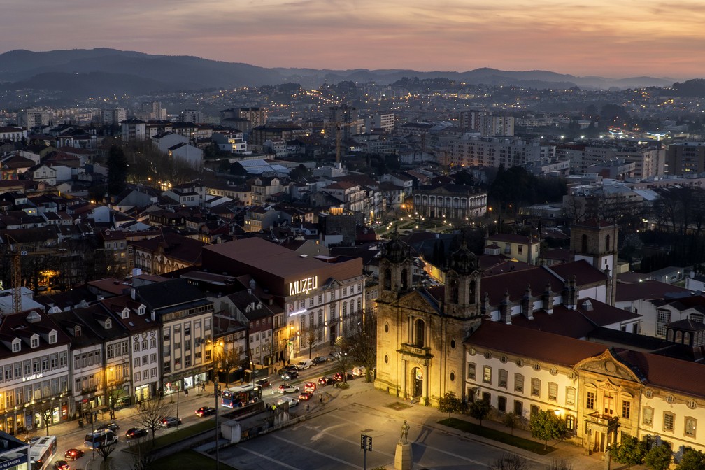 Museu de arte contemporânea surge como contraponto em cidade portuguesa ...