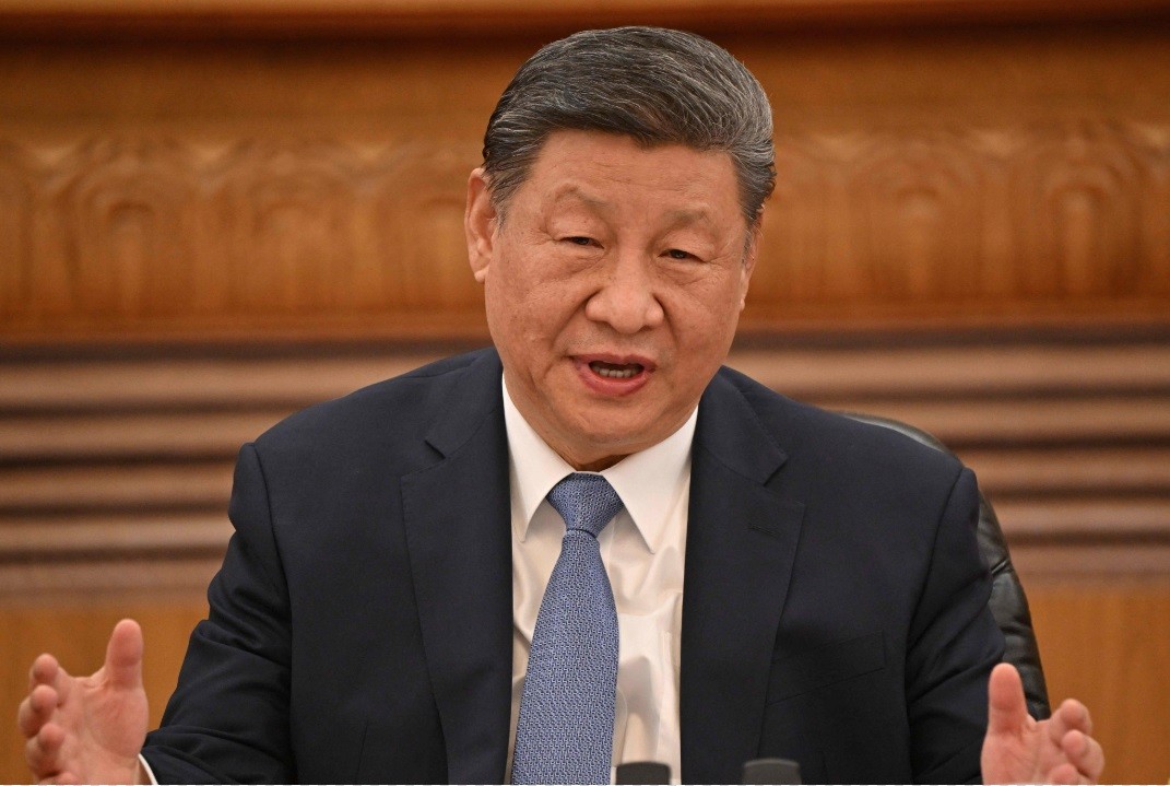 China sobe tom por bloqueio dos EUA ao Estreito de Ormuz e promete ...