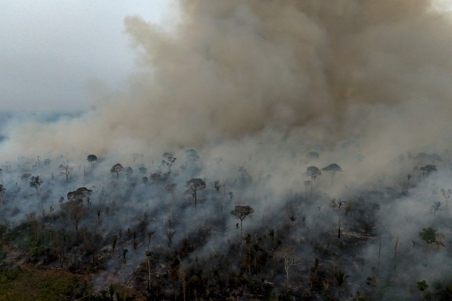 Amazônia Legal bate recorde de incêndios em 17 anos