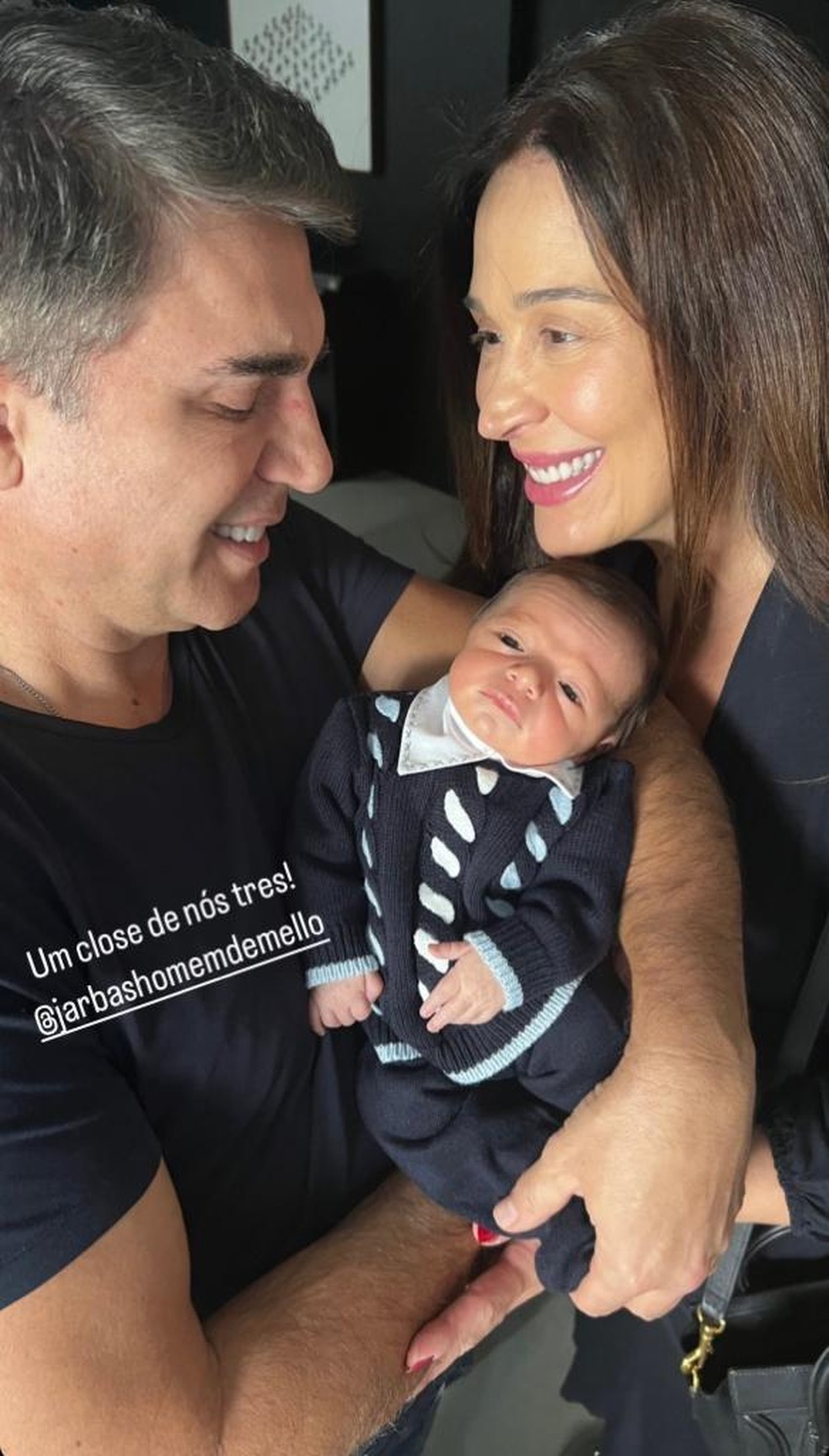 Claudia Raia, que deu à luz Luca há dois meses, voltará ao trabalho em julho