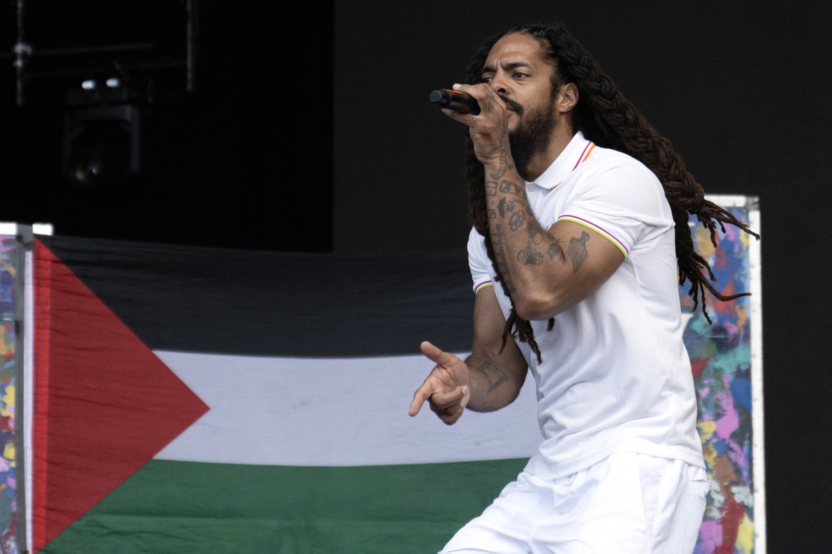 EUA revogam vistos de rappers por cântico contra Israel no Festival de ...