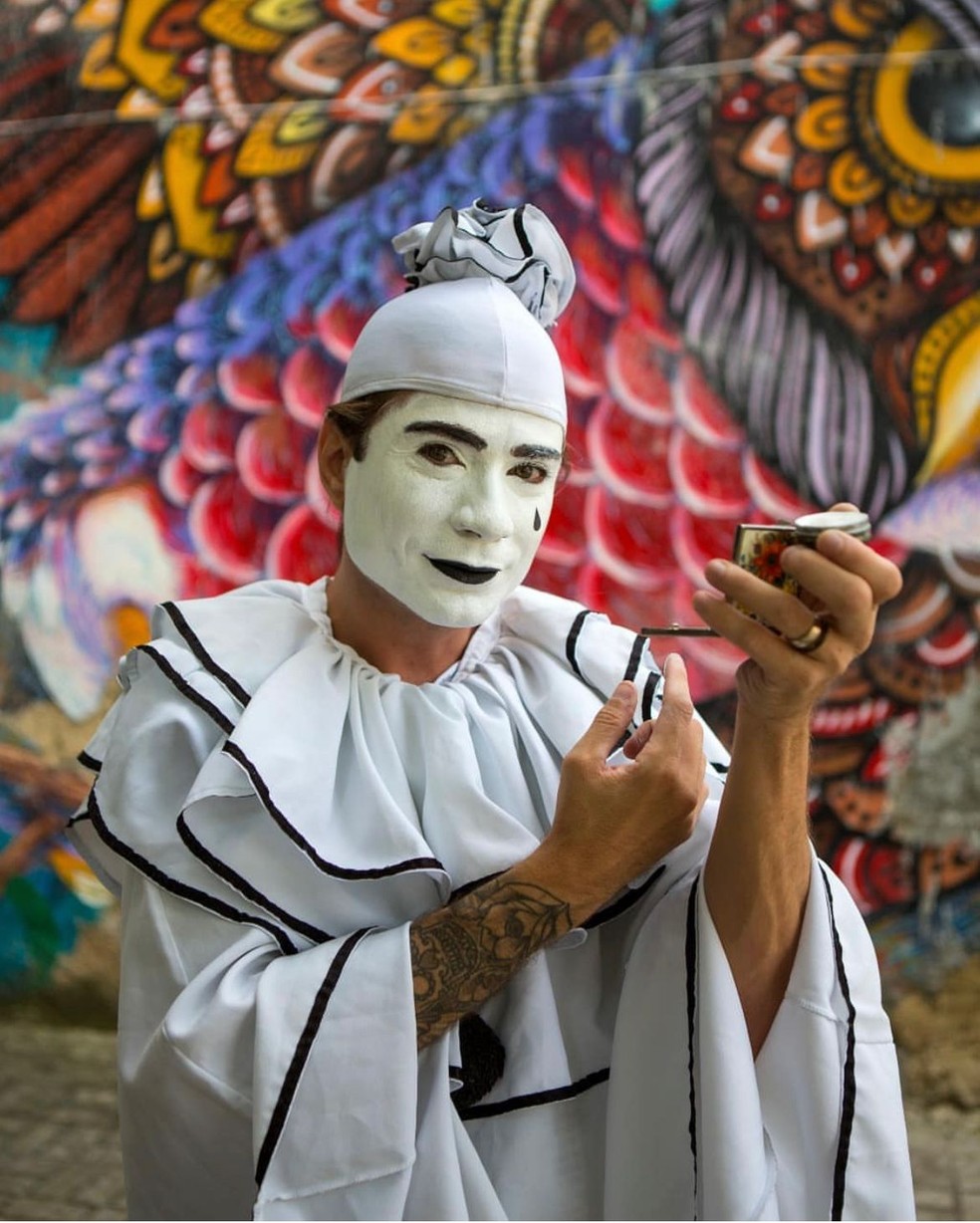 Após acidente, tradicional pierrô será homenageado por blocos de rua ...
