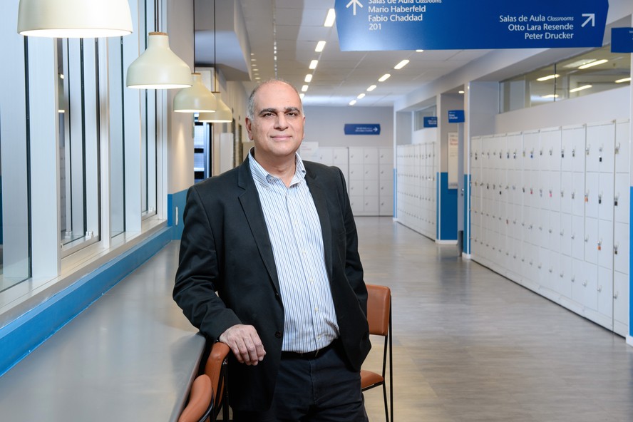 Melhora do rating do Brasil é boa notícia, mas grau de investimento ...