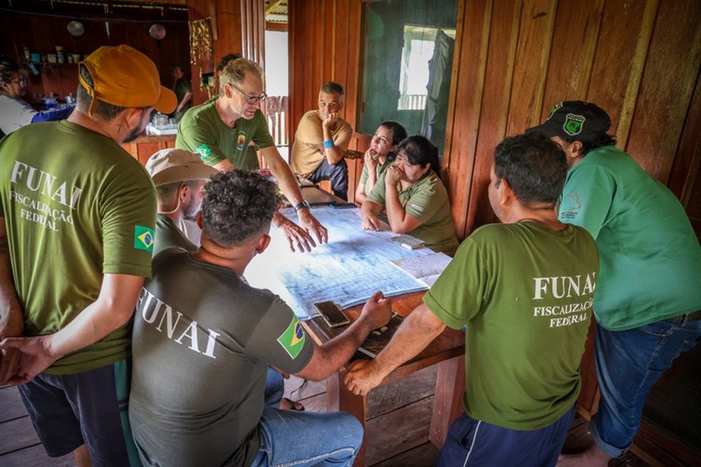 Guardiões misteriosos: povos isolados da Amazônia prosperam em meio a ...