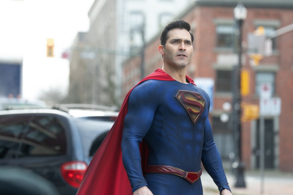 Por que o Superman usa a cueca por cima da calça? Relembre o figurino ...