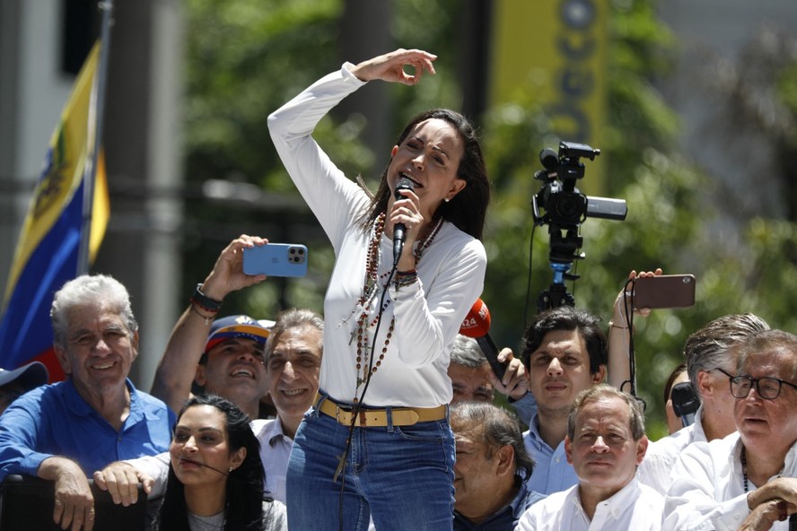 Saiba quem é María Corina Machado, vencedora do Prêmio Nobel da Paz de 2025