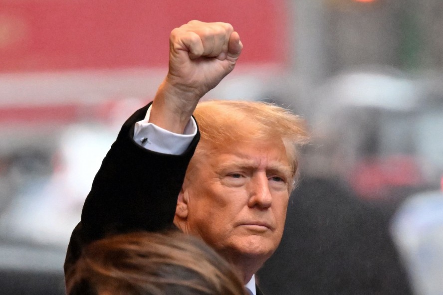 Trump estuda encerrar ajuda dos Estados Unidos à Ucrânia caso seja eleito