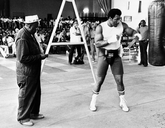 George Foreman: ícone morto aos 76 anos teve 12 filhos e deu o mesmo ...