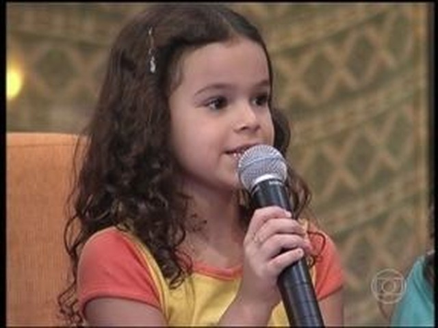 Estrela de 'Besouro Azul', Bruna Marquezine usa nome artístico e já ...