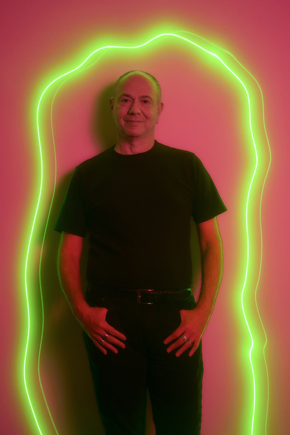 Ao infinito e além: carioca Eduardo Kac envia obra de arte holográfica para a órbita solar