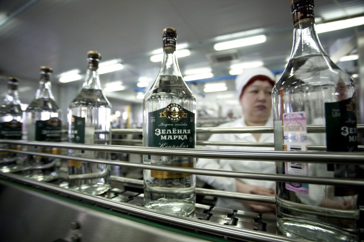 Rússia aumenta preço da vodca em meio a protestos em todo o país por ...