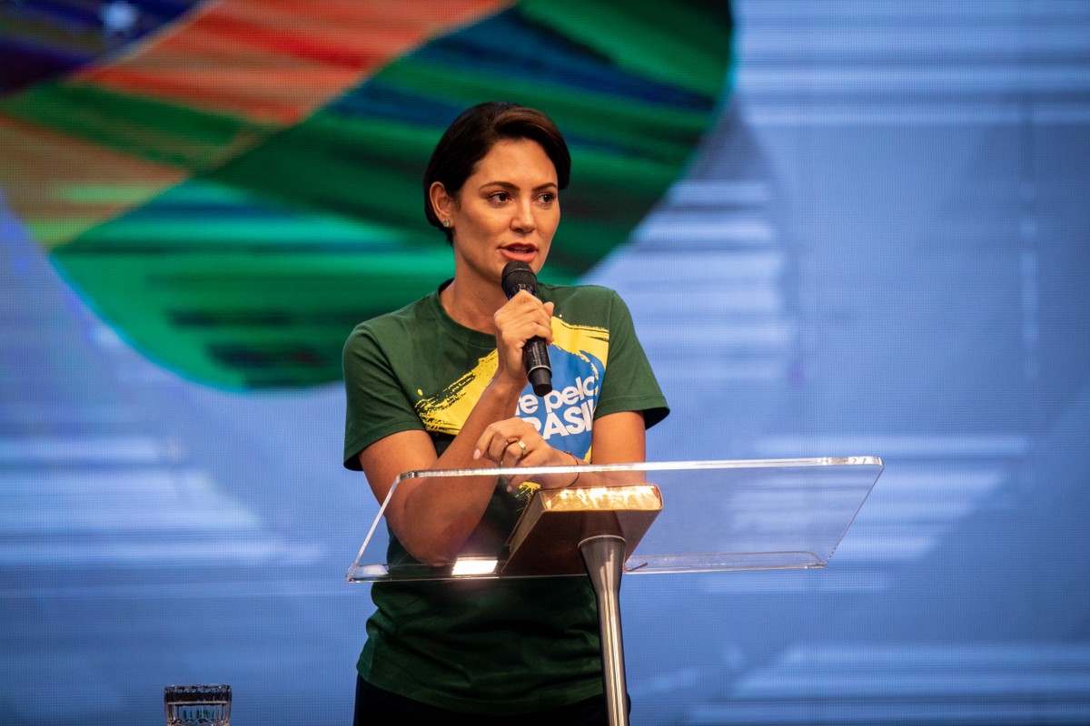 Michelle Bolsonaro participa de culto com Silas Malafaia no Rio e volta ...
