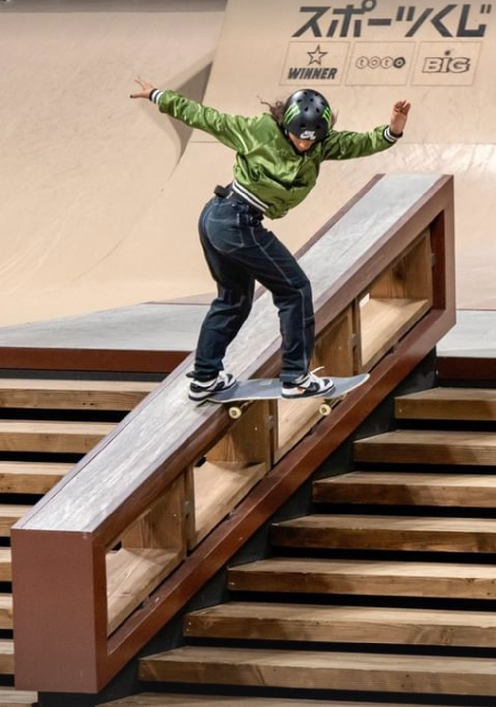 Rayssa Leal conquista medalha de prata no Mundial de Skate Street 2023