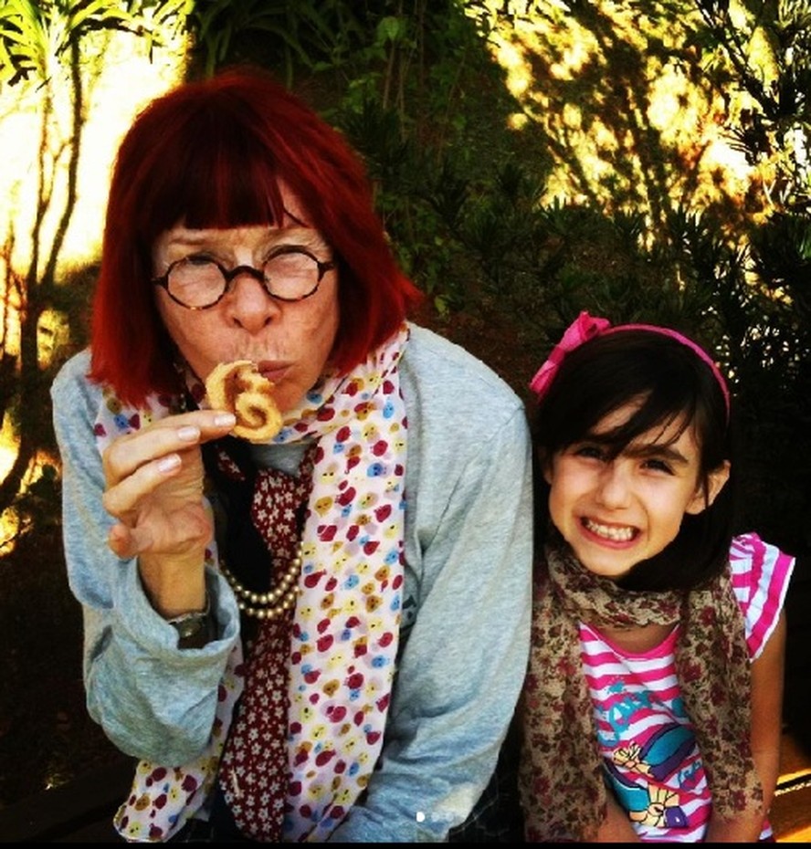 Quem é a neta de Rita Lee que, aos 17 anos, emocionou fãs com despedida ...