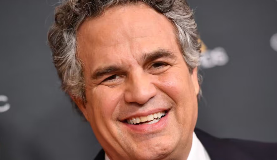 Muitos sanduíches e 500 flexões: Mark Ruffalo conta o que fez para ...
