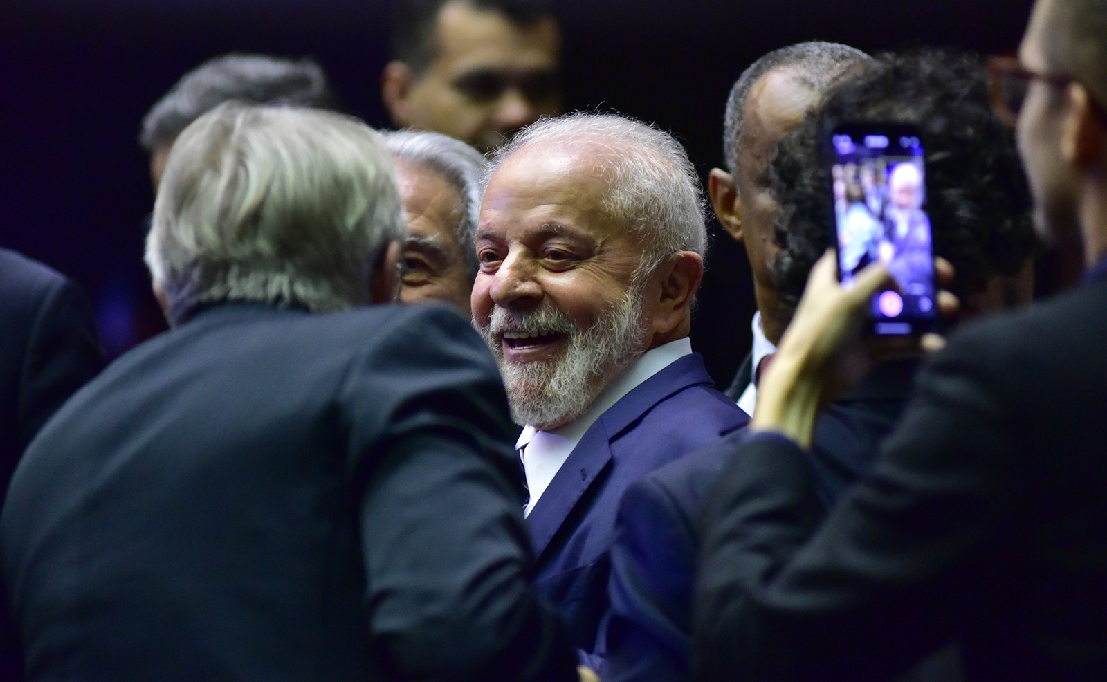 Problemas de Lula com mercado e Congresso adiaram para 2025 promessa de colher resultados