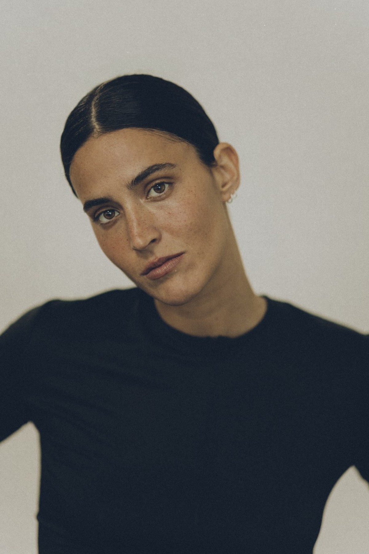 Revelação da nova música portuguesa, MARO desembarca no Brasil para uma ...