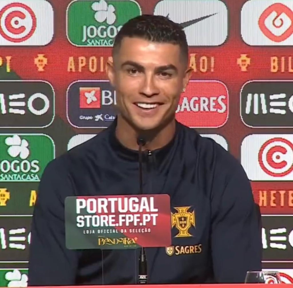 'São dois muito bons e que mudaram a história do futebol', analisou CR7 ...