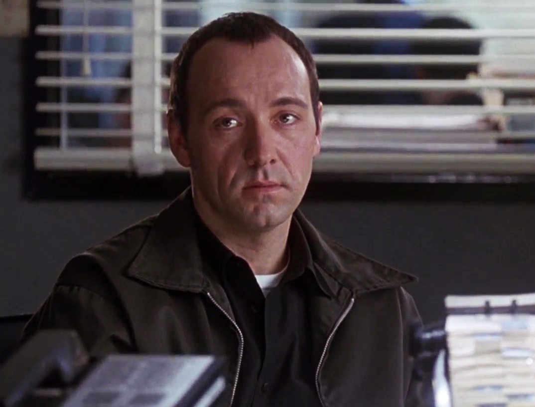 Kevin Spacey enfrentará novo julgamento por agressão sexual três anos ...