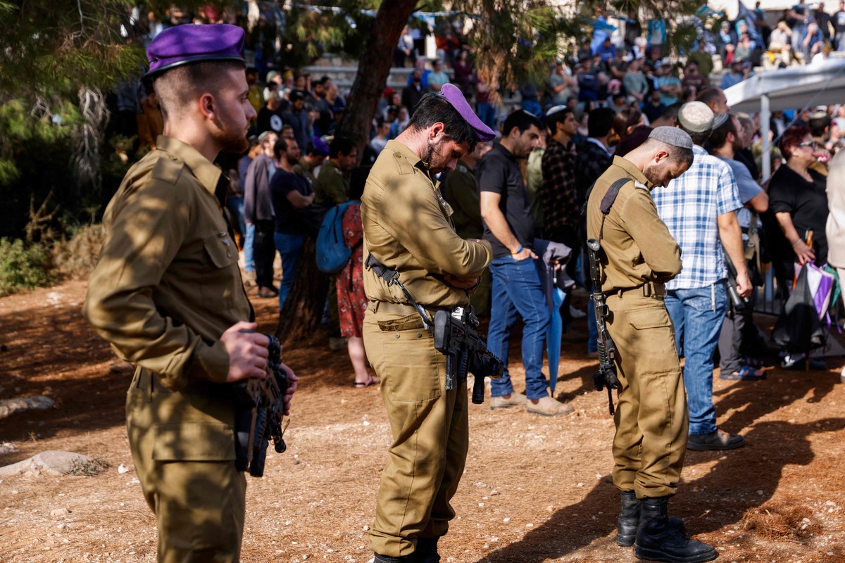 Guerra em Gaza: sob pressão, Exército de Israel pede alistamento de 7 ...