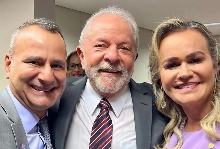 Aliado de Lula, prefeito de Belford Roxo decreta ponto facultativo em dia de visita do ...