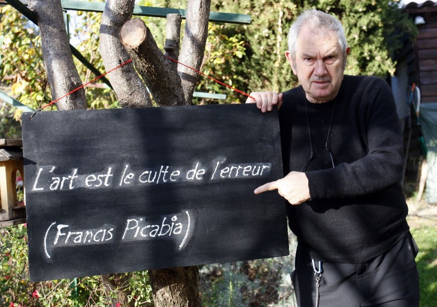 Artista gráfico Ben morre aos 88 anos