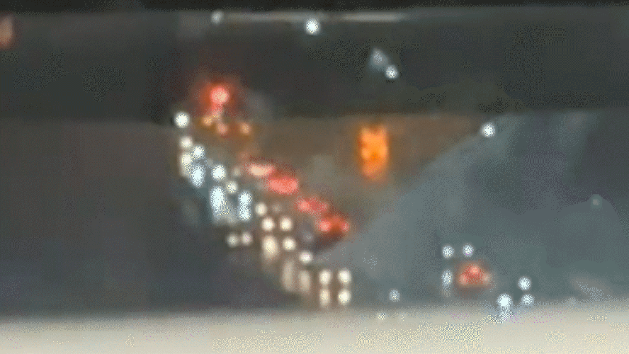 Carro explode no Centro do Rio; veja o vídeo