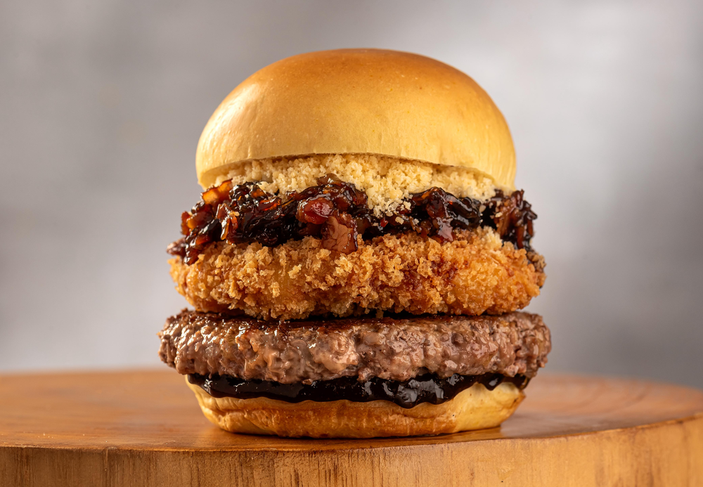 Dia do hambúrguer tem receitas especiais e promoções no Rio