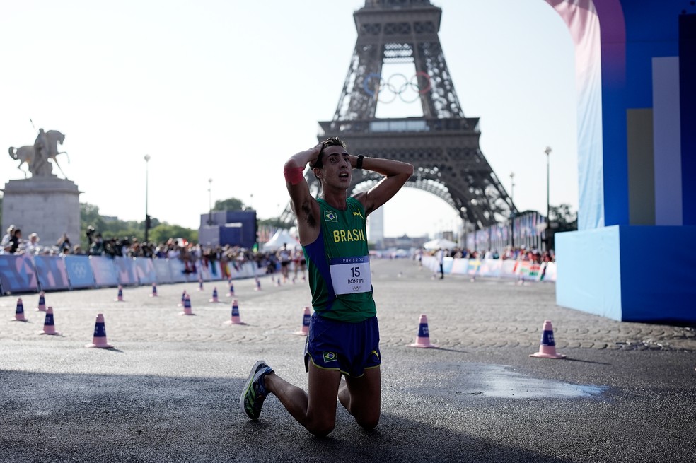Prata em Paris-2024! Brasileiro Caio Bonfim conquista medalha inédita da marcha atlética