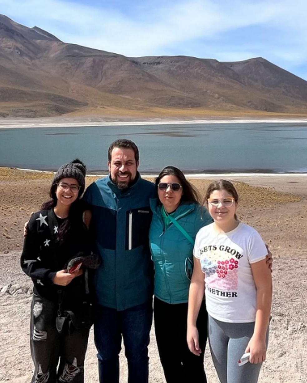 Praia paradisíaca, confraternizações e salão de beleza: as férias dos ...