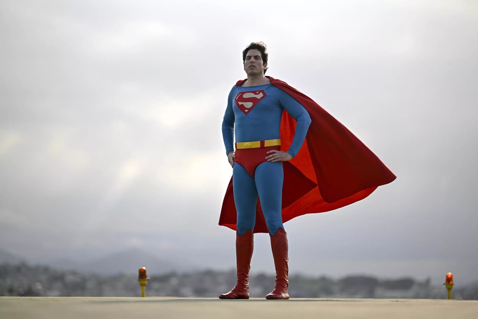 'Superman brasileiro': homem parecido com personagem dos quadrinhos ...