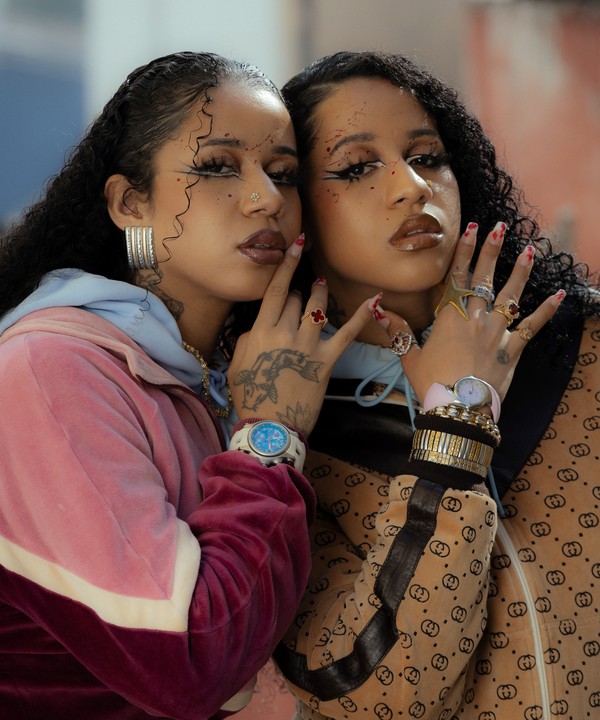 Rap, identidade feminina e misticismo: gêmeas Tasha & Tracie falam ...
