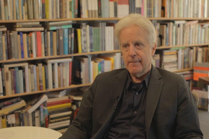 Em livro, crítico de arte Jonathan Crary diz que o futuro deve ser off ...