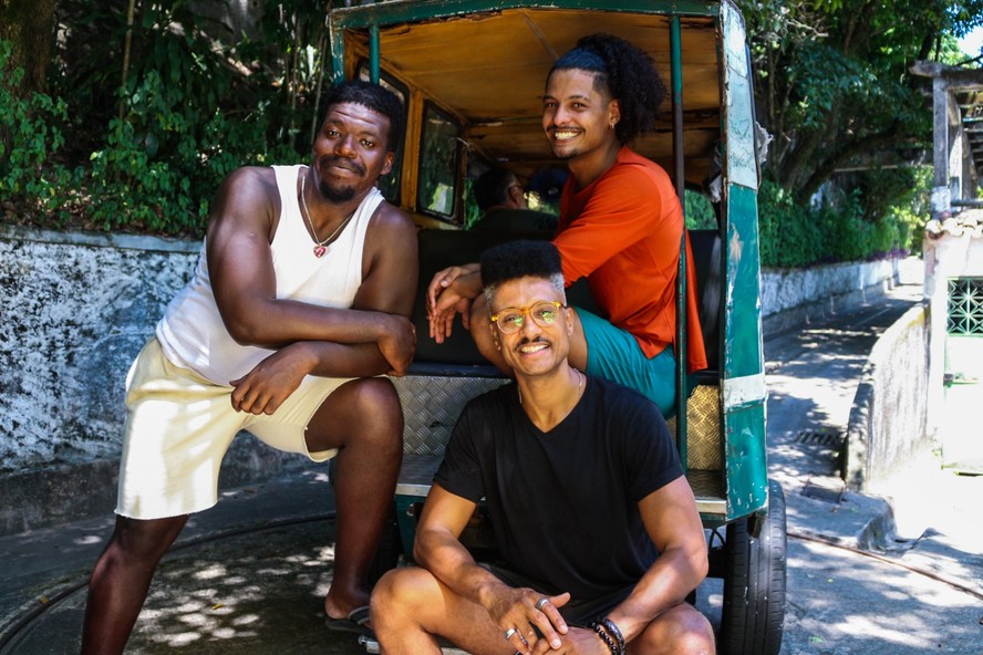 Atores de ‘Encantado’s’ e ‘Vai na fé’ e ex-participante do ‘No limite ...