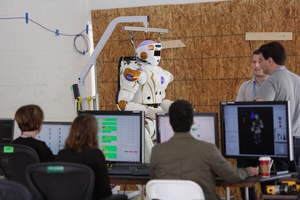 Conheça Valkyrie, o robô humanoide da NASA que pode ajudar em missões ...