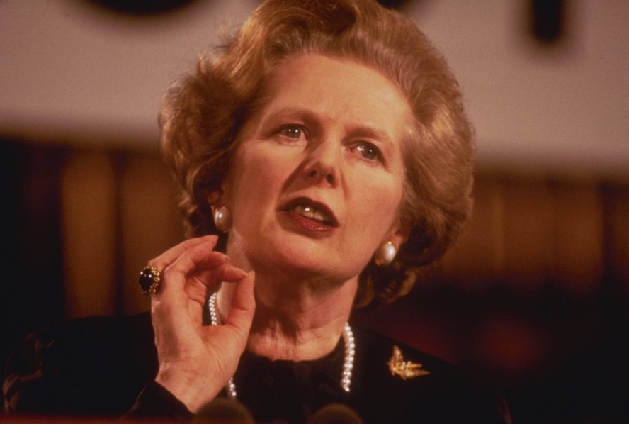 'Dama de Ferro' fora do poder: nova biografia de Margaret Thatcher ...