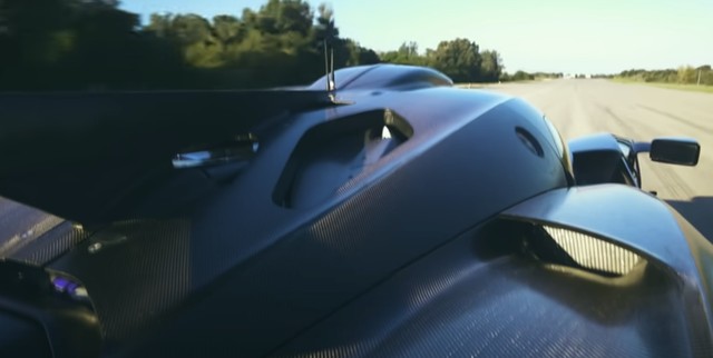 Bugatti Bolide: conheça o hipercarro que atinge 380km/h e pode ser ...